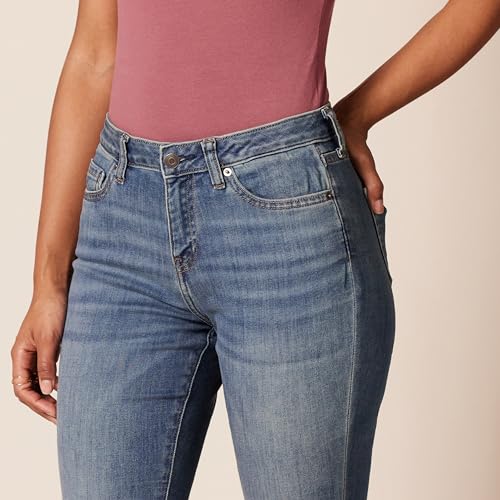 Amazon Essentials Women's Mid Rise Curvy Skinny Jean, Medium Wash, 12