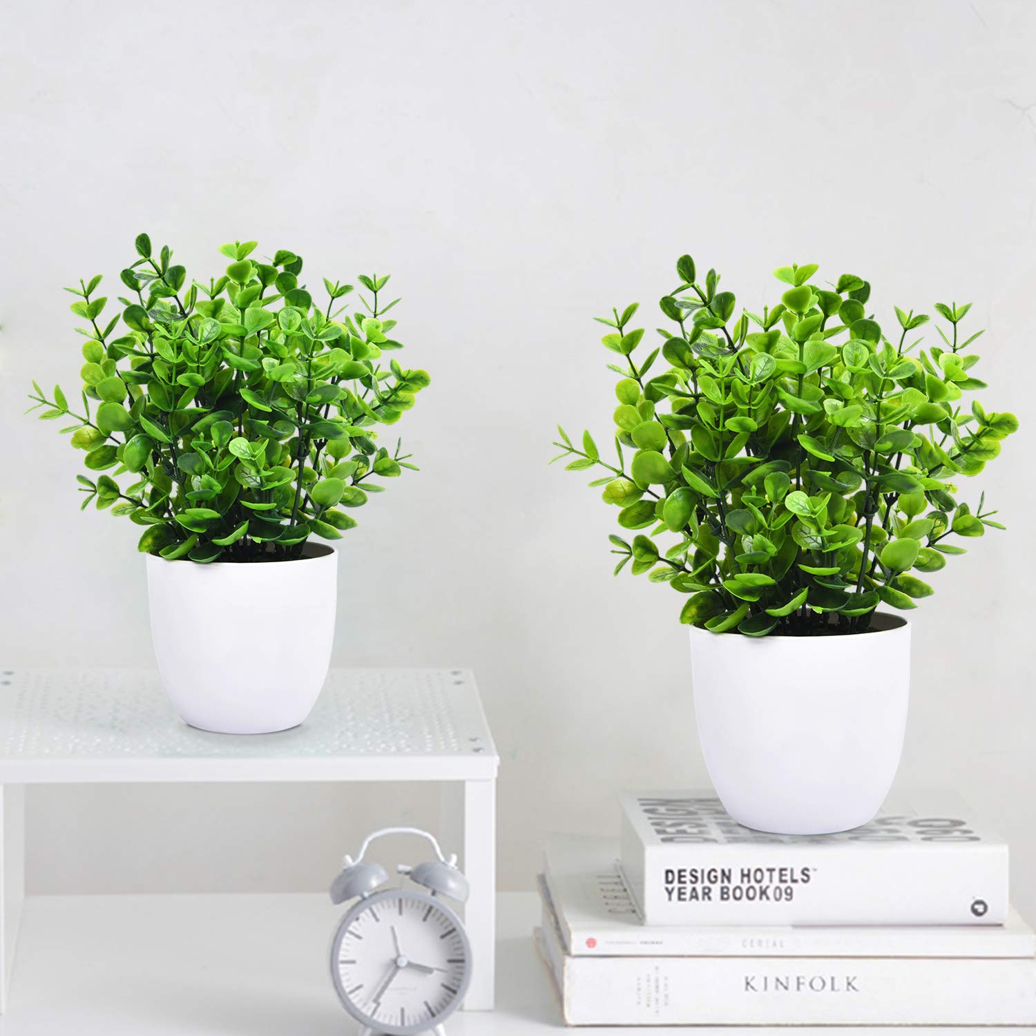 Sunm Boutique Eucalyptus Potted Plant, Mini Artificial Plants with 9 Branches Eucalyptus Leaves in Pots, Green Faux Potted Plants for Office Table Bathroom Greenery Room Home Decor