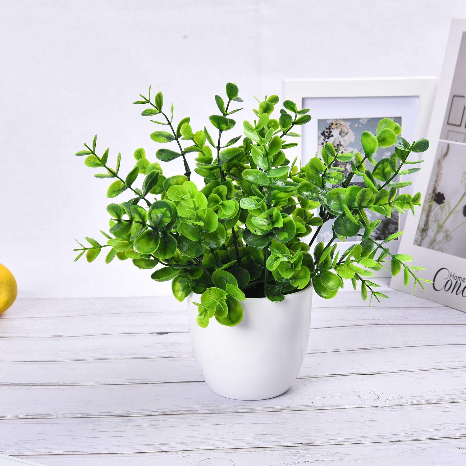 Sunm Boutique Eucalyptus Potted Plant, Mini Artificial Plants with 9 Branches Eucalyptus Leaves in Pots, Green Faux Potted Plants for Office Table Bathroom Greenery Room Home Decor