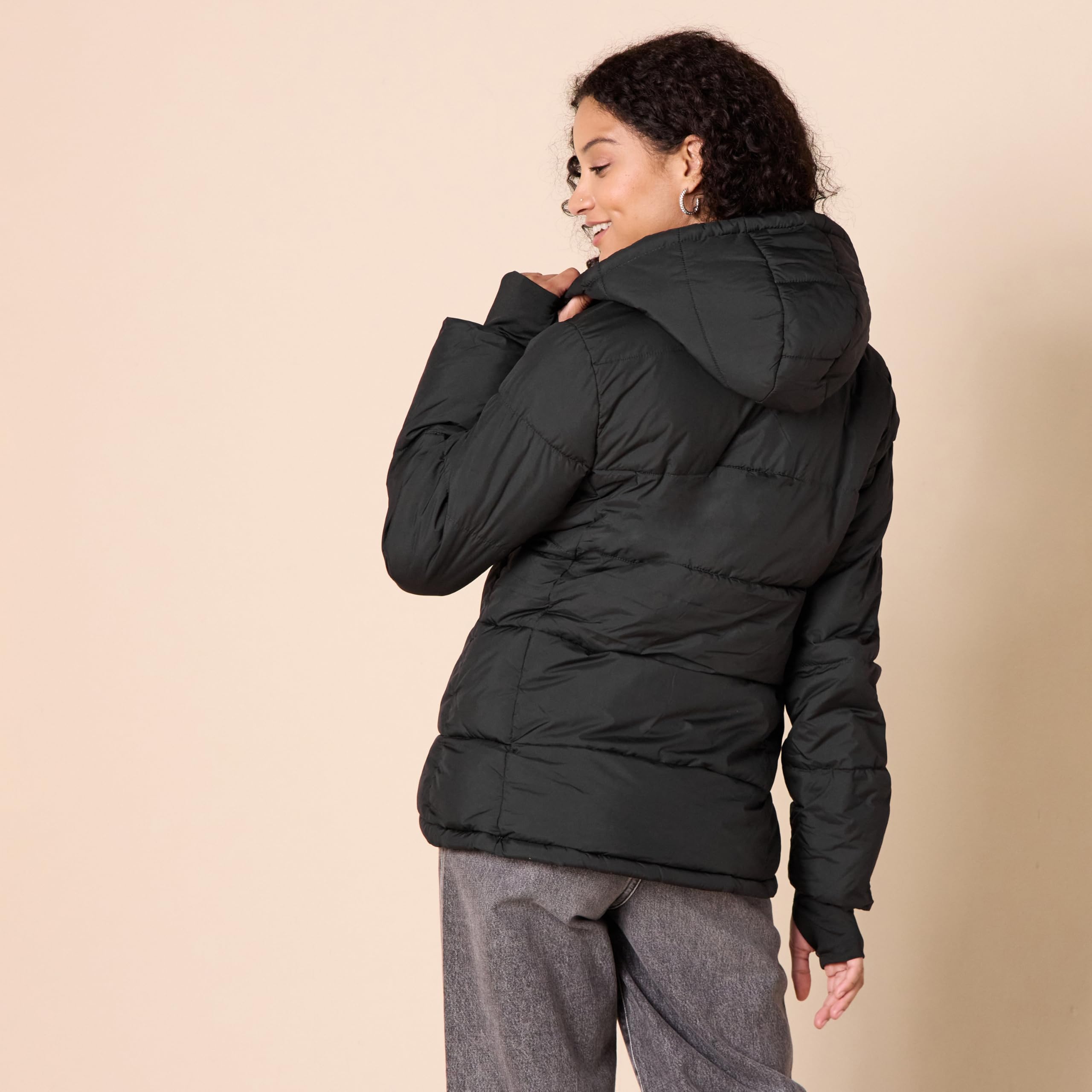 Amazon Essentials Women's Heavyweight Quilted Long-Sleeve Hooded Puffer Coat (Available in Plus Size), Black, XX-Large
