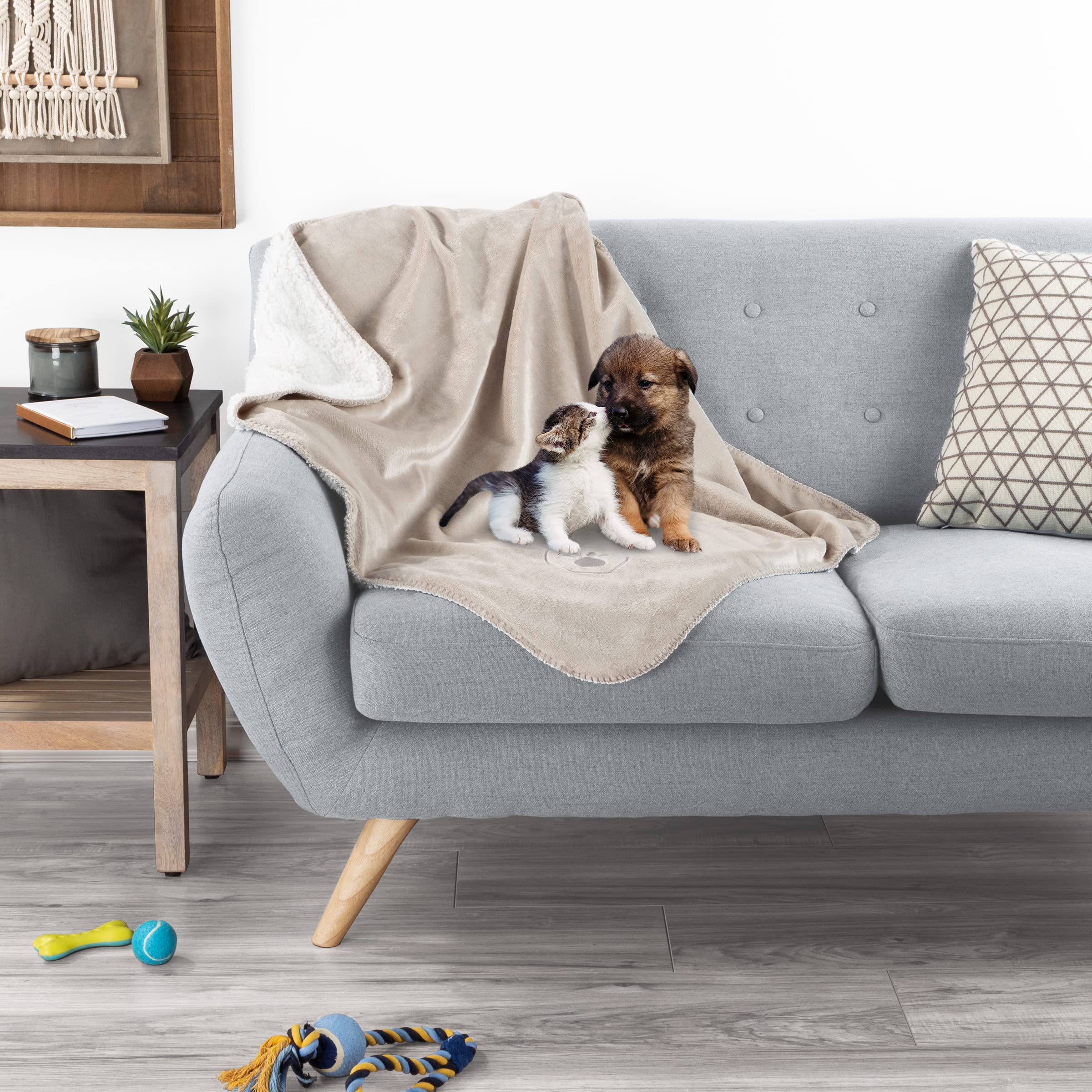PETMAKER Waterproof Pet Blanket - 30x40-Inch Reversible Sherpa Fleece Throw Protects Couches, Cars, and Beds from Spills, Stains, and Fur (Tan)