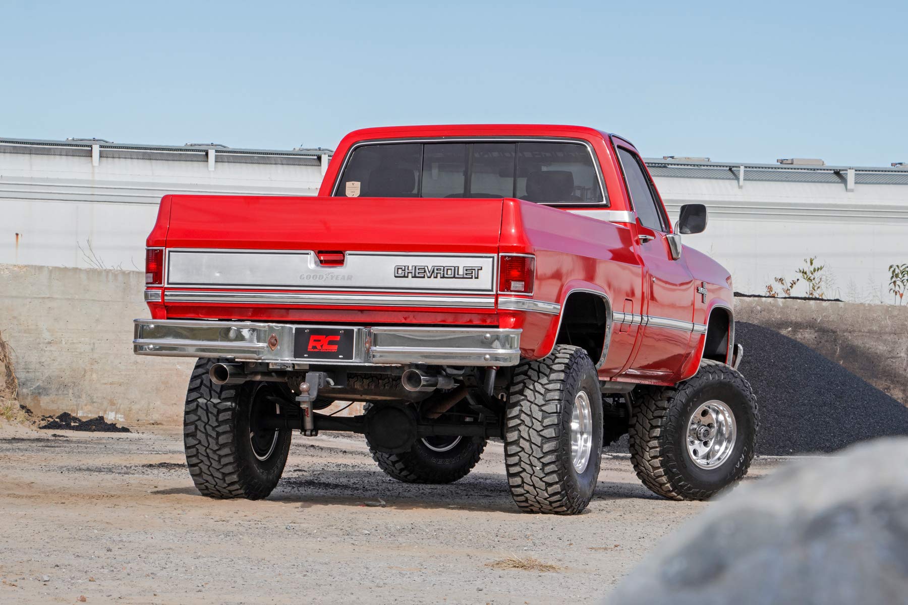 Rough Country 4" Lift Kit for 1977-1987 GM C10/C15 K10/K15 K5 Blazer - 145.20