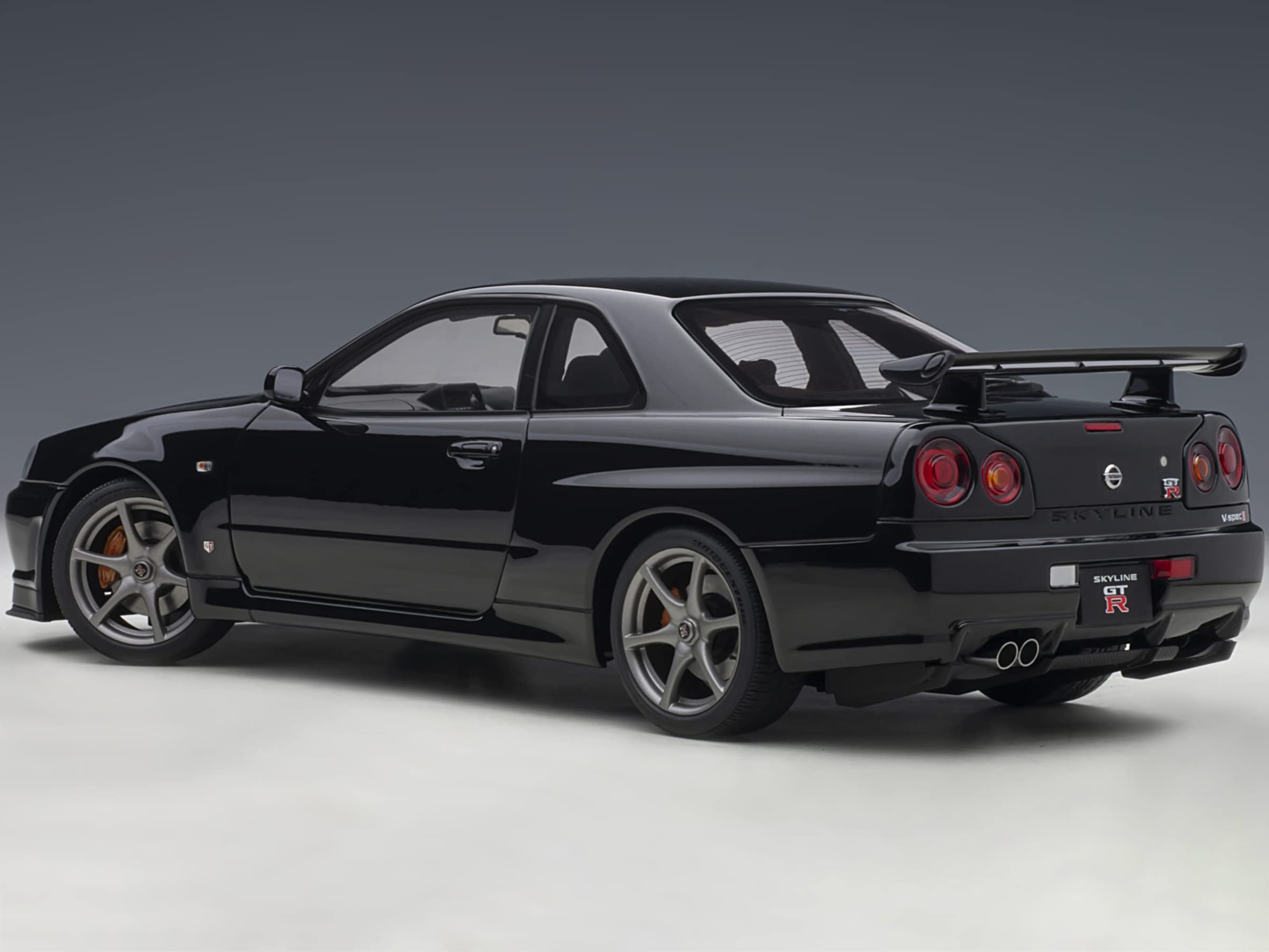Skyline GT-R (R34) V-Spec II RHD (Right Hand Drive) Black Pearl 1/18 Model Car by Autoart 77407