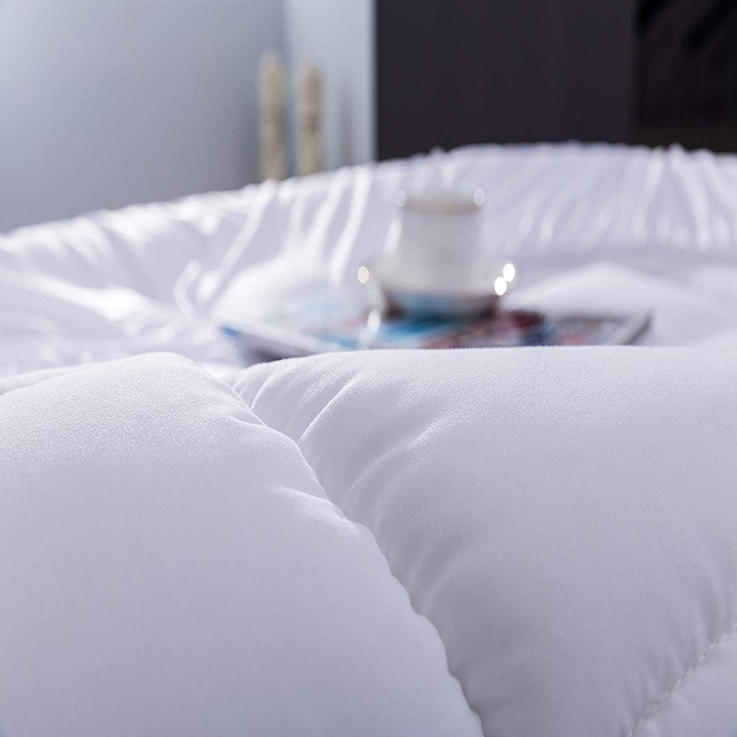Niagara Microfiber Queen Mattress Topper - Pillow Top Mattress Cover Quilted Fitted Cooling Topper for Back Pain Deep Pocket Fits 20 Inches (60x80 Inches)