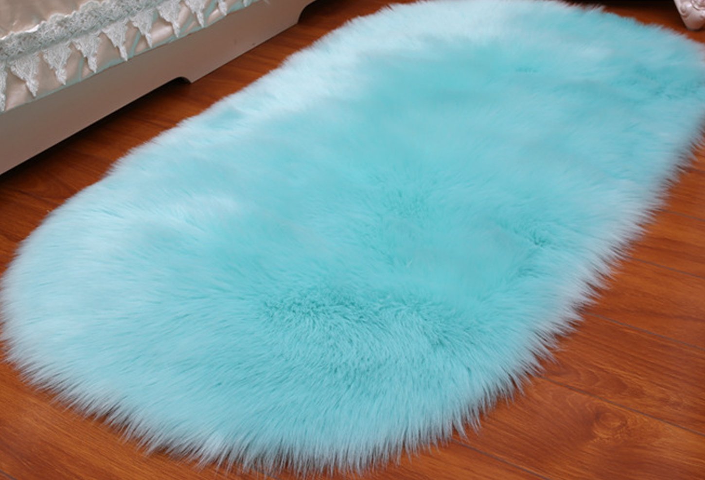 Meng Ge Luxury Soft Faux Sheepskin Fur Area Rugs for Bedside Floor Mat Fluffy Fuax Fur Shag Carpet 2x3ft,Blue