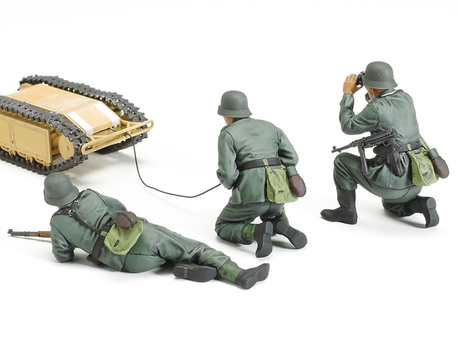 Tamiya 1/35 German Assault Pioneer Team w/Goliath Set