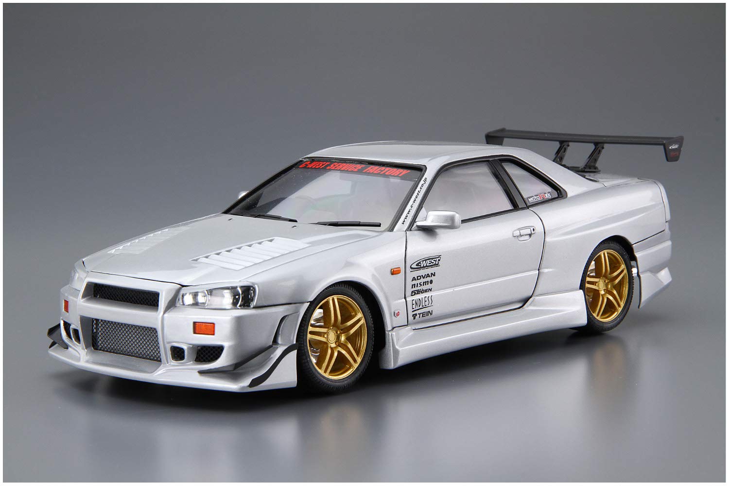 Aoshima Nissan C West BNR34 Skyline GT-R ’02 1:24 Scale Model Kit