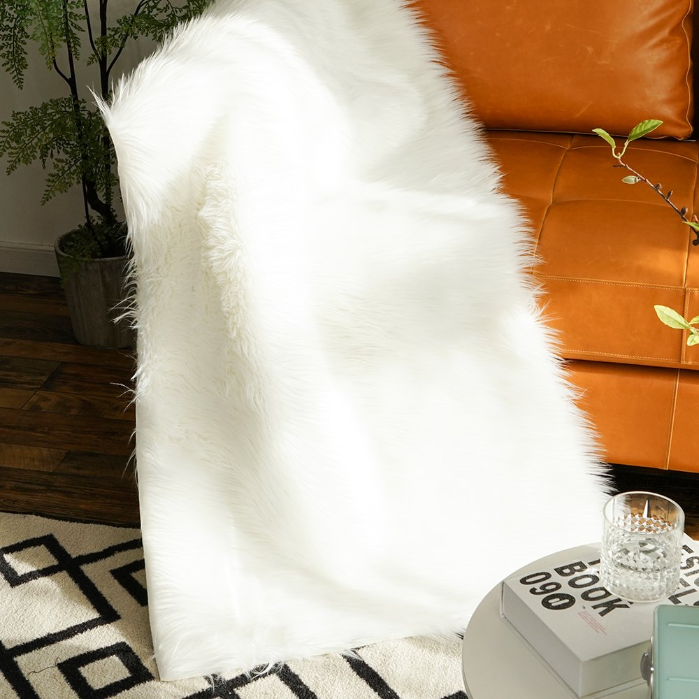 Carvapet 2.3x5 Luxury Ultra Soft Faux Sheepskin Rug – White Plush Area Rug, Bedside Floor Mat or Sofa Cover for Bedroom