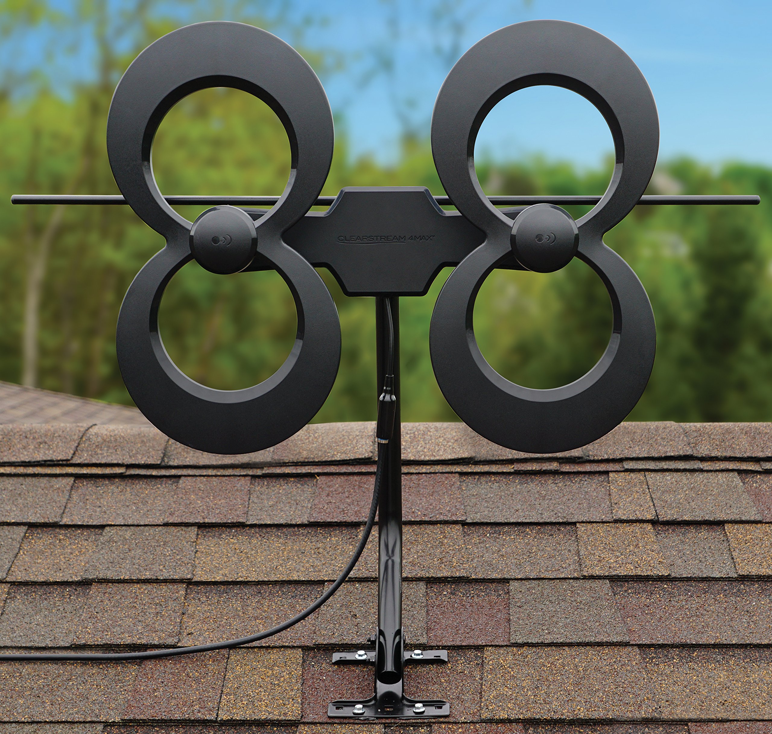 Antennas Direct ClearStream 4MAX Indoor Outdoor TV Antenna, UHF VHF, Multi-Directional, 70+ Mile Range, 4K 8K UHD, NEXTGEN TV β w/ 20-inch Mast (Black)