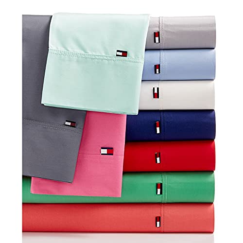 Tommy Hilfiger Signature Solid Sheeting 200 TC Set of 4 Sheet Set - 1 Flat Sheet, 1 Fitted Sheet & 2 Pillowcases, King Size, 100% Cotton (Folkstone Gray)
