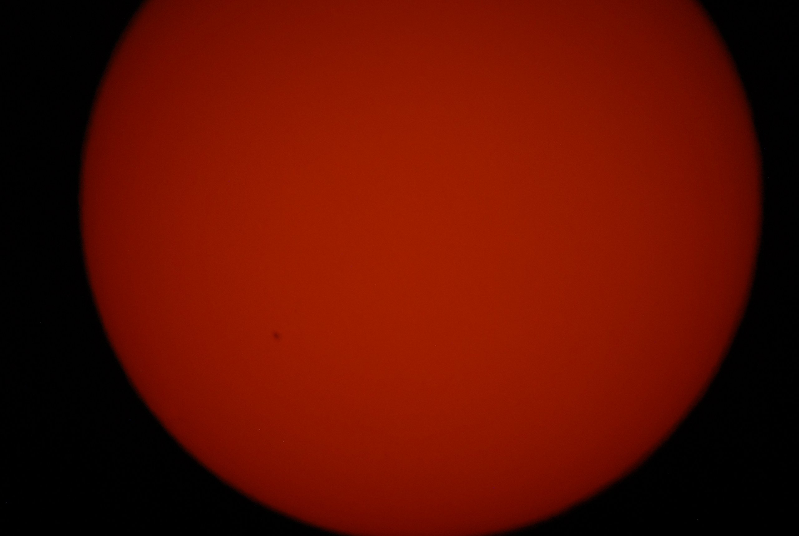 Glass Solar Filter 12.50'' (ST1250G) Glass Solar Filter Fits: Celestron: C11 SCT, StarHopper 10″ Dobsonian; Meade 10” Lightbridge Dobsonian; Orion: SkyQuest XT10, Atlas 10;