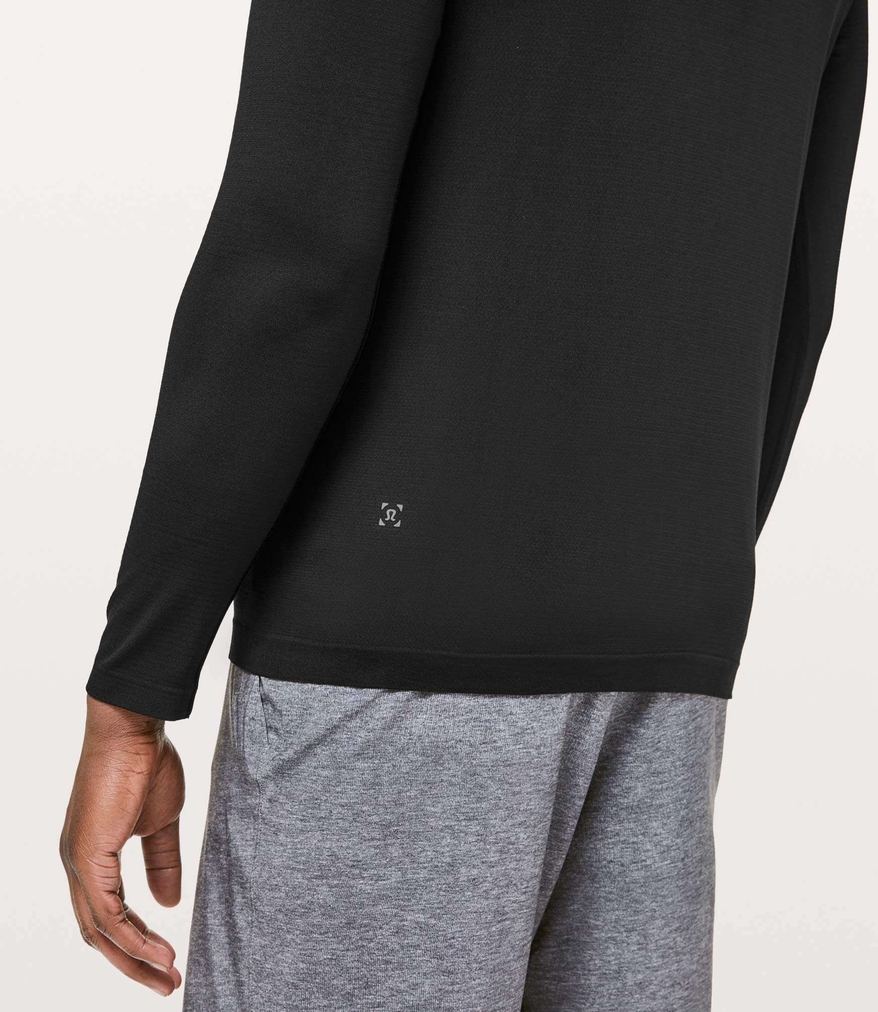 lululemon Mens Metal Vent Tech 1/2 Zip Long Sleeve Shirt (Black, XL)