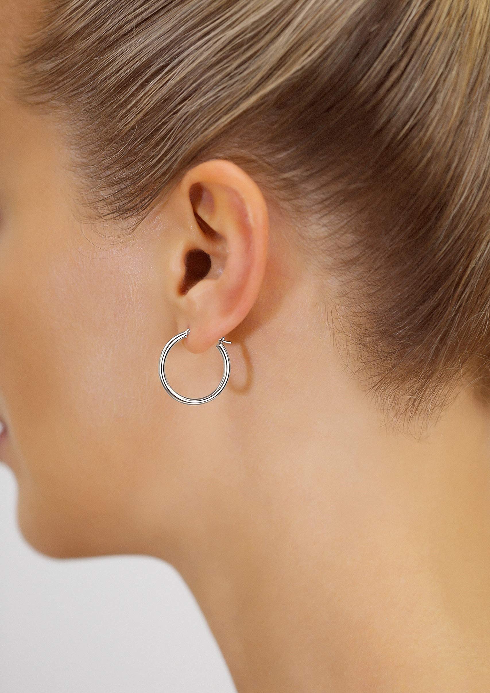 14k White Gold Polished Round Hoop Earrings, 18mm (0.7 inch Diameter)…