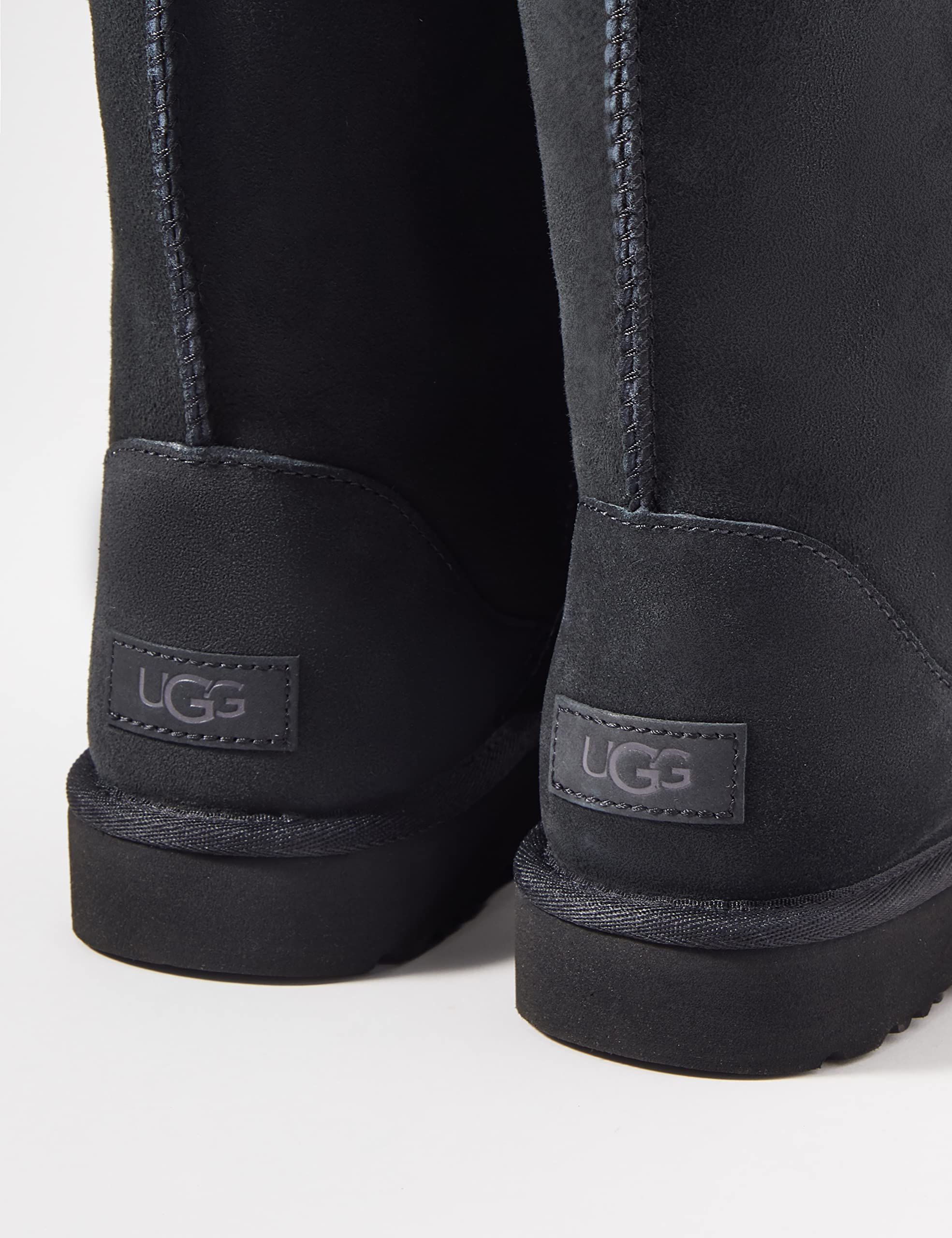UGG Women's Classic Short Ii Boot, Black, 10