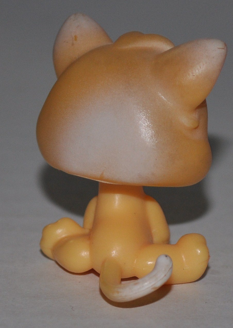 Kitten #114 (Orange, Purple Eyes) - Littlest Pet Shop (Retired) Collector Toy - LPS Collectible Replacement Single Figure - Loose (OOP Out of Package & Print)