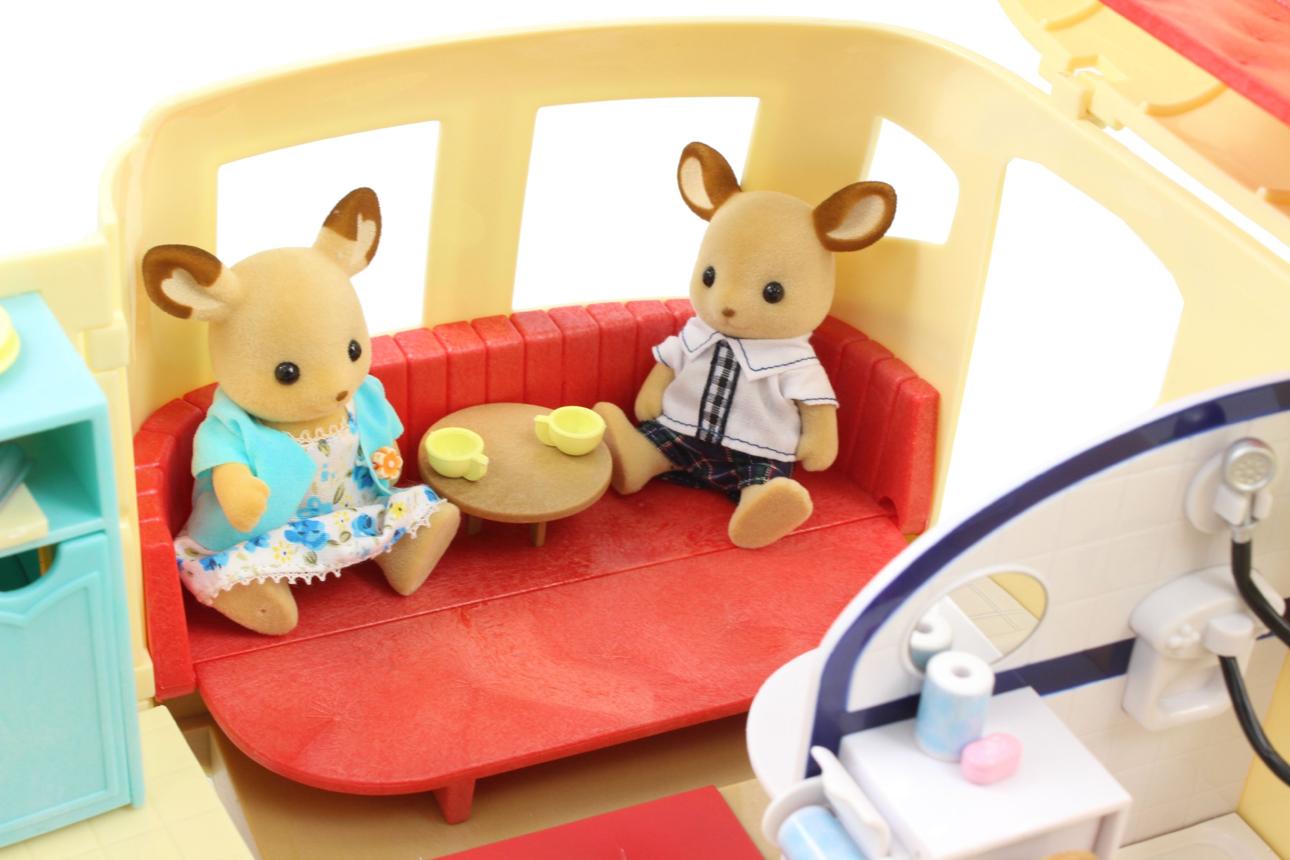 Calico Critters Caravan Family Camper - Take Your Critters on a Road Trip!