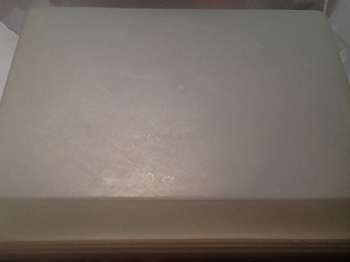 Vintage Tupperware Sheet Cake Carrier