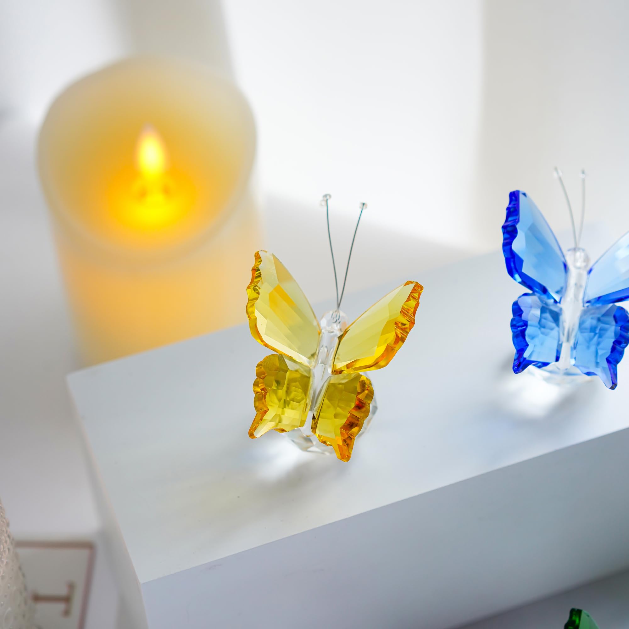 H&D Crystal Flying Butterfly with Crystal Ball Base Figurine Collection Cut Glass Ornament Statue Animal Collectible (Yellow)