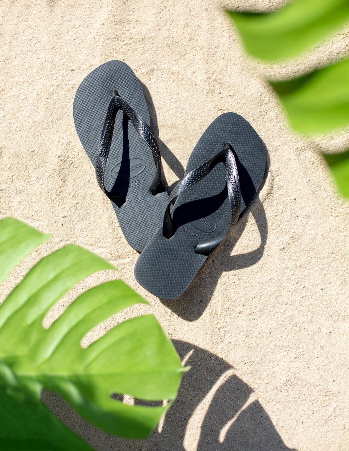 Havaianas Men's Top Flip Flop Sandal, Black, 11-12 M US