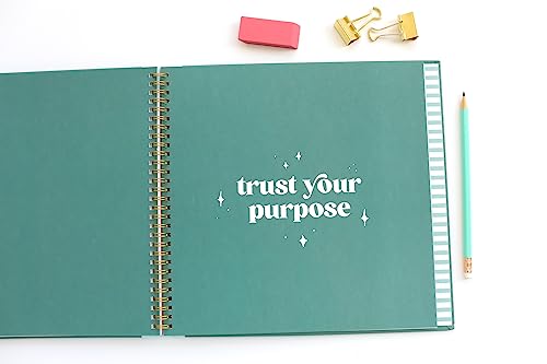 The School Memory Book: A Timeless School Years Memory Book for Preschool - 12th Grade Memories, Keepsakes and Cherished Moments (Storage Pocket Included)