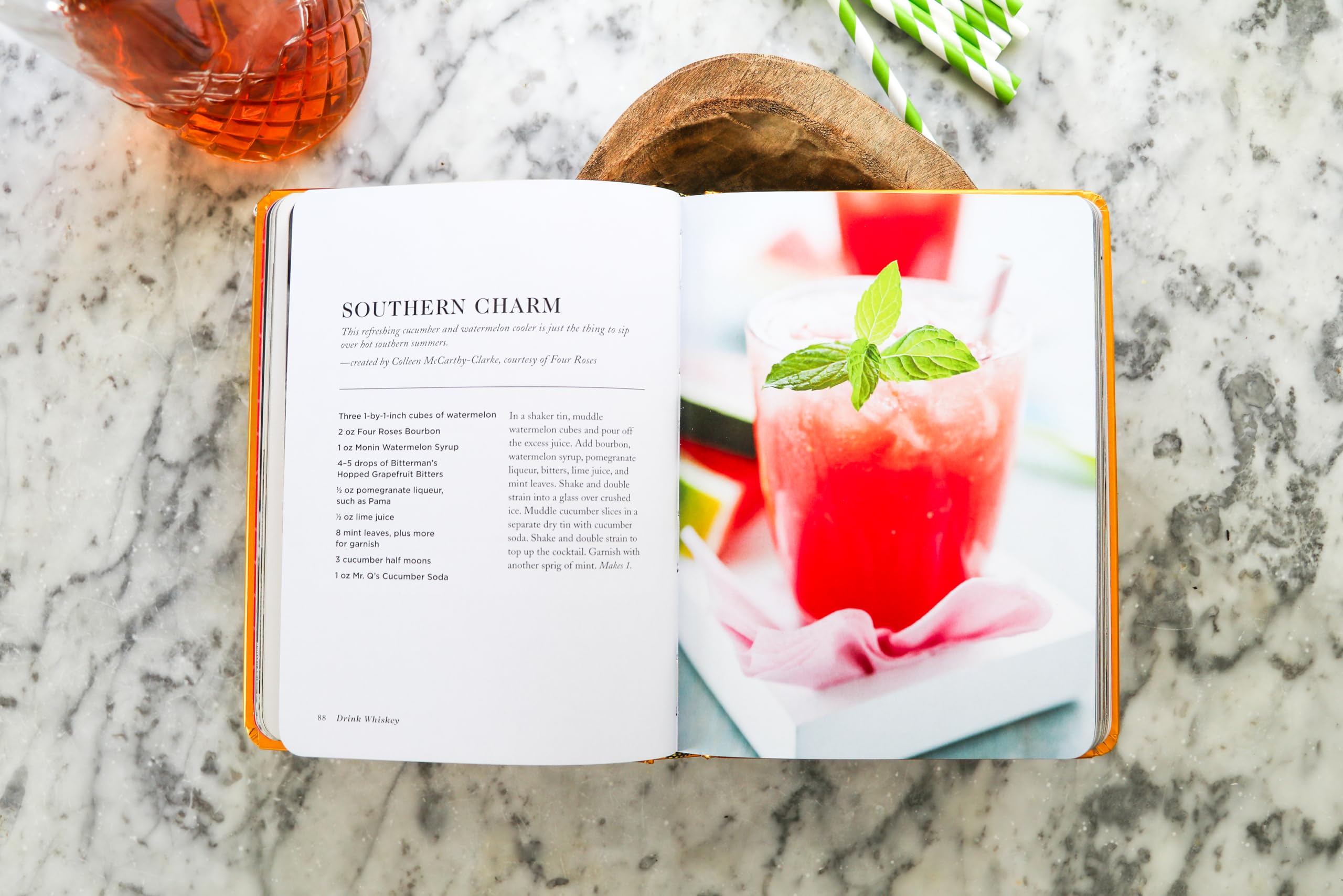 Drink Whiskey: A Collection of Bourbon, Rye, and Scotch Whisky Cocktails