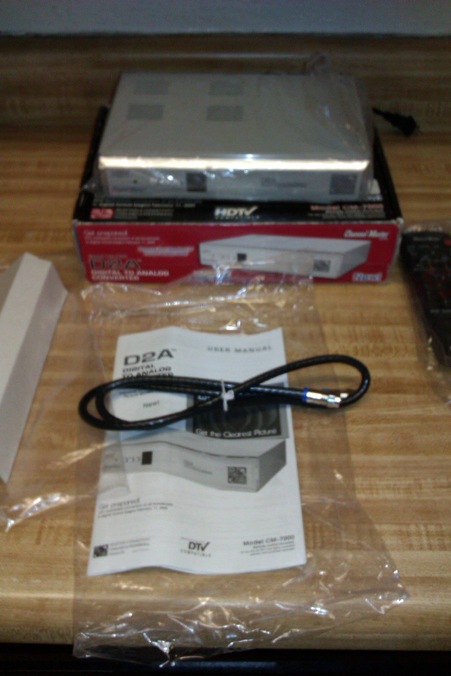 Channel Master CM-7000 Digital to Analog TV Converter Box with S-Video