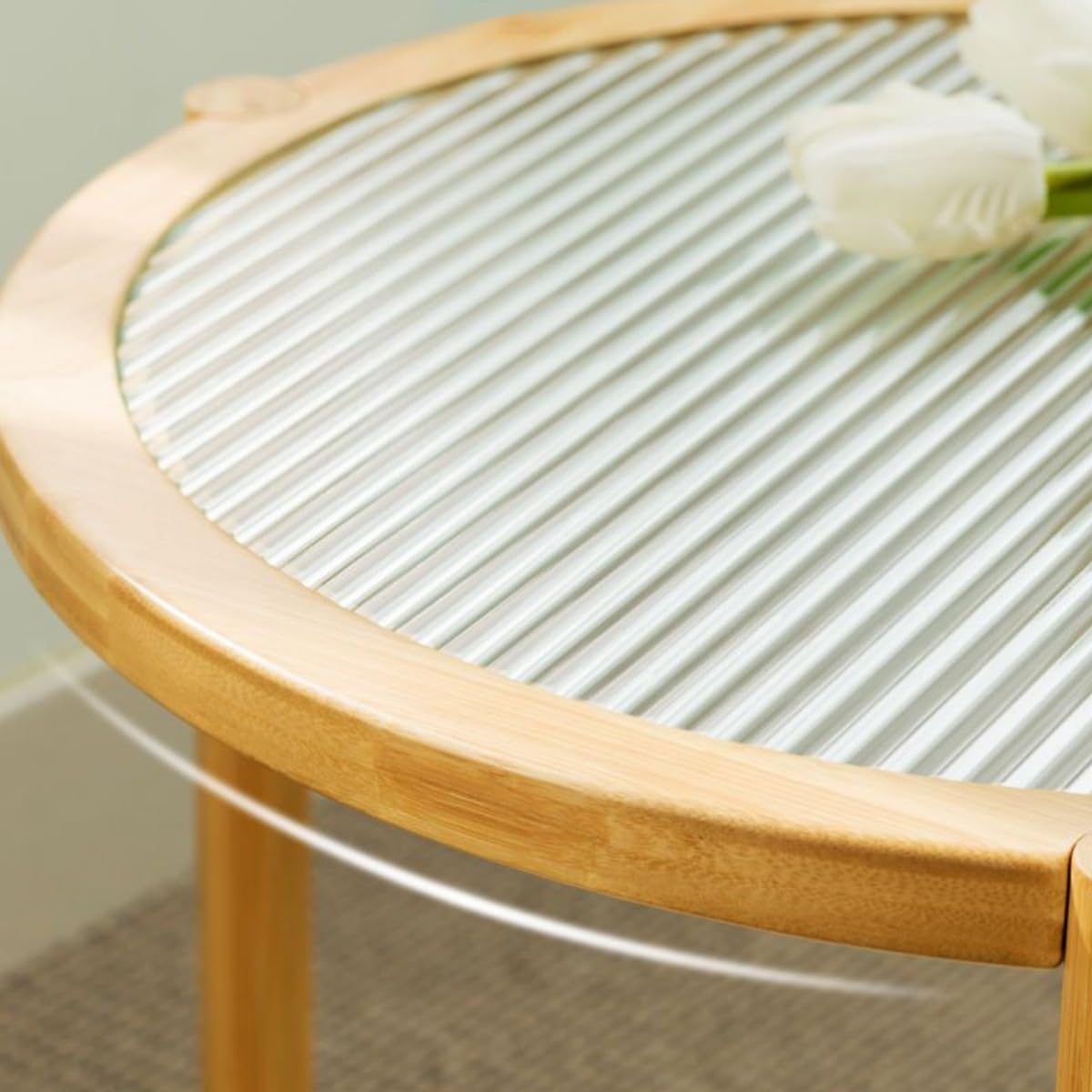 Gdrasuya10 Modern Bamboo Side Table End Table, 2 Tier Round Side Table with Rattan Shelf Glass Tabletop Accent Table Night Stand Bohemia Style for Living Room Balcony (22 inch)