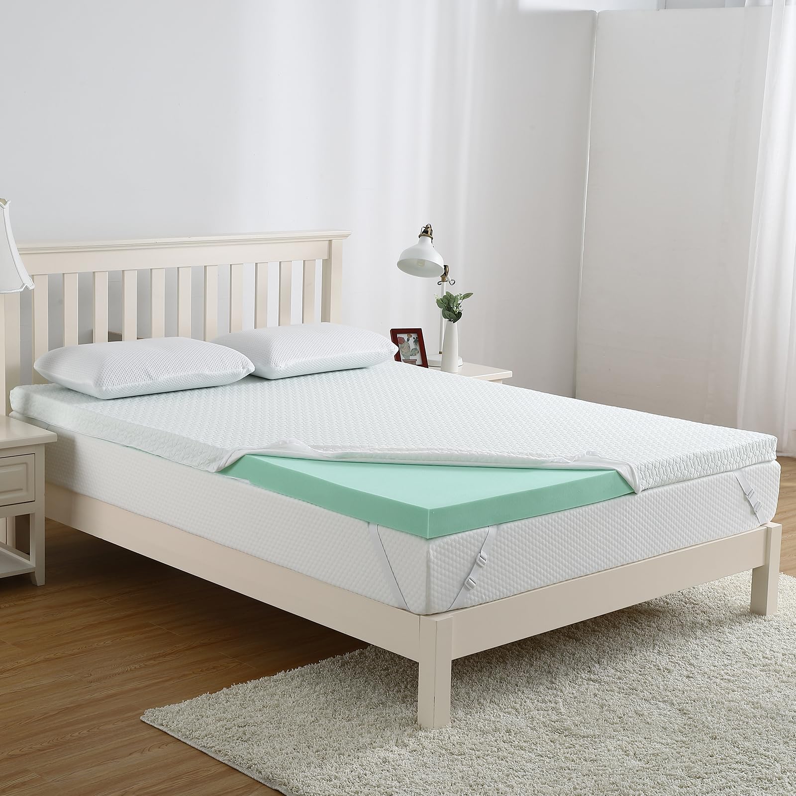 Aibudy Green Tea Memory Foam Mattress Topper, Cooling Gel Foam, 3 Inch Thk Mattress Pad Bed Topper with Zippered Bamboo Cover for Back Pain, Soft & Comfortable - Queen Size