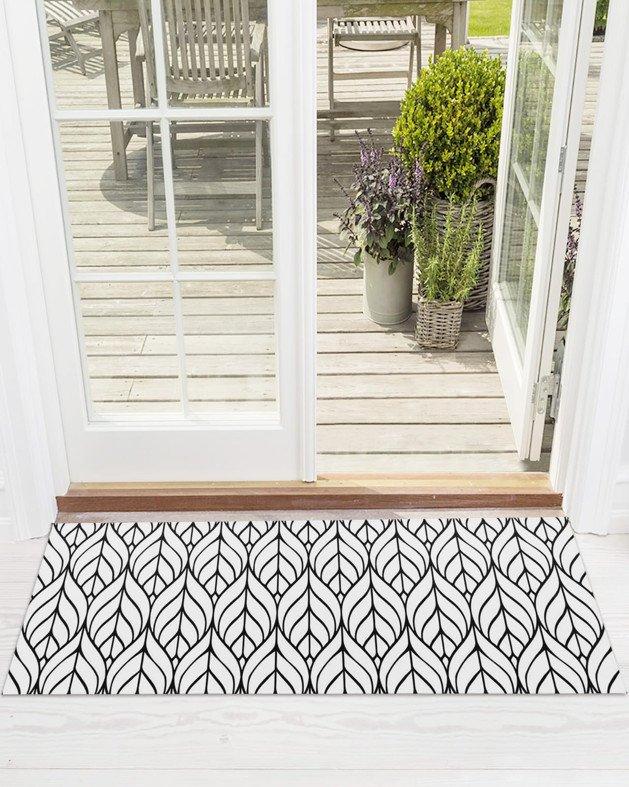 Welcome Mats, Black and White Leaf Tile Pattern Door Mat, Non-Slip Absorbent Large 20x47 Inch Outdoor Indoor Mat Low-Profile Floor Mat Doormat for Entryway/Patio/Garage
