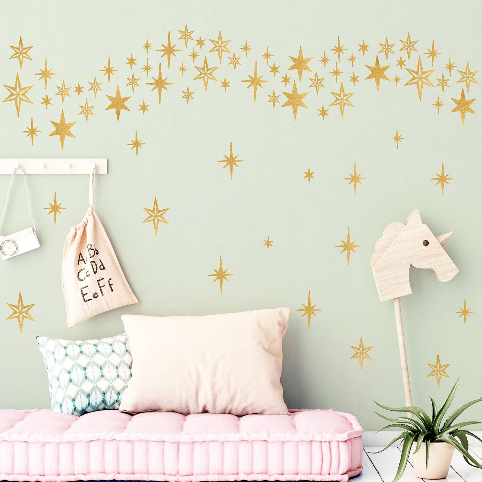 Gold Star Wall Decals Metallic Vinyl Star Wall Stickers Gold Sticker Wall Decor Sparkle Starburst Wall Decals Peel and Stick Retro Star Wall Stickers for Bedroom Living Room Decor