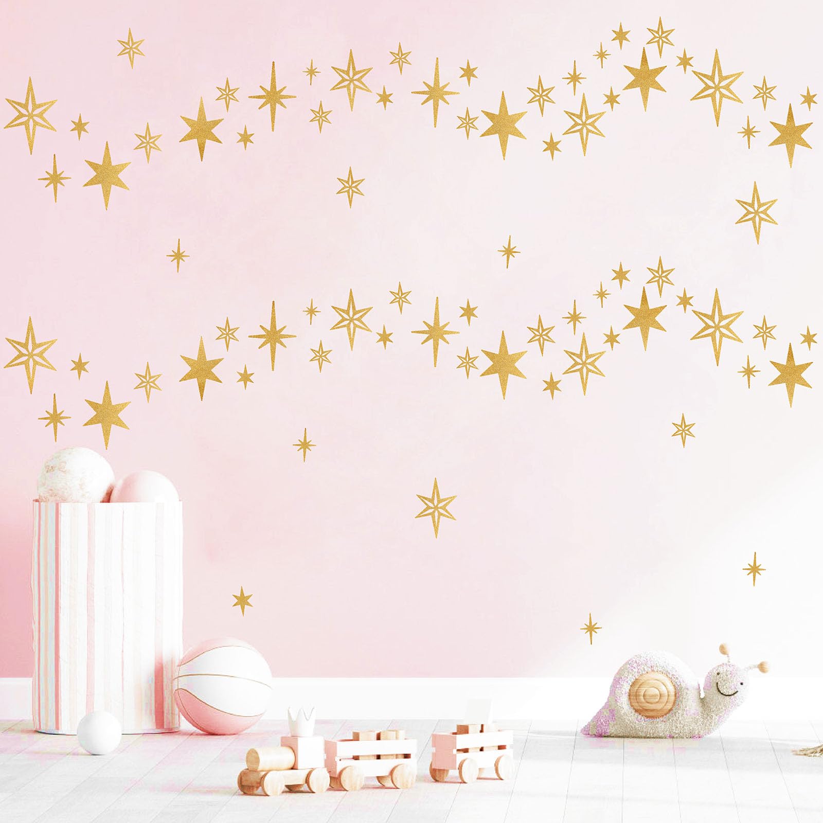 Gold Star Wall Decals Metallic Vinyl Star Wall Stickers Gold Sticker Wall Decor Sparkle Starburst Wall Decals Peel and Stick Retro Star Wall Stickers for Bedroom Living Room Decor