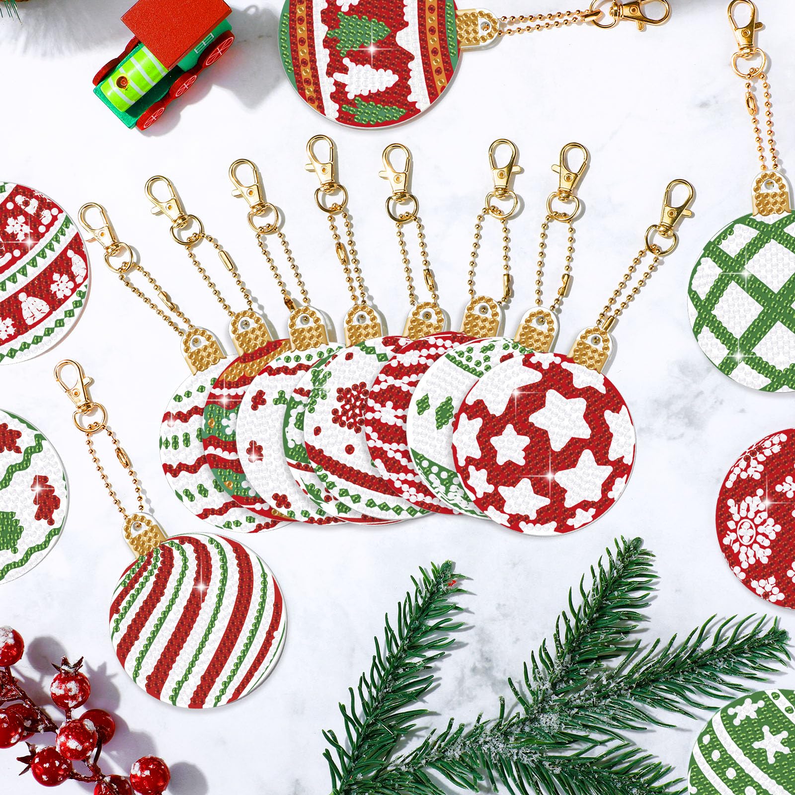 Yuxung 15 Pcs Christmas Diamond DIY Keychain 5D DIY Xmas Diamond Art Kit Hanging Decor Ornament Double Side Diamond Art Christmas Ornament for Art Christmas Craft(Classic)