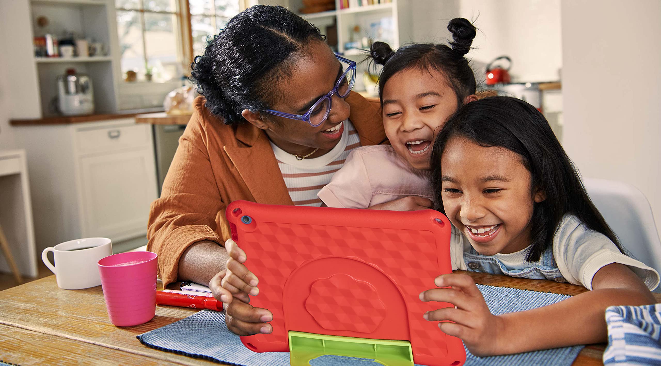 Oqddqo 10 in Tablet Case for Kids(2021 Release 11th Generation), iPad Light Weight Anti Slip Shockproof Kids Friendly Case for 10 inch Tablet(Red)