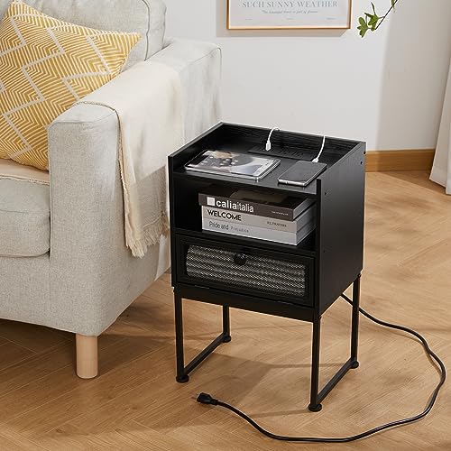 ZEXVIDA Small End Table Nightstand with Charging Station for Small Space,Bedside Table with Storage, Modern Industrial Sofa End Table for Small Place Living Room Bedroom Apartment,Black