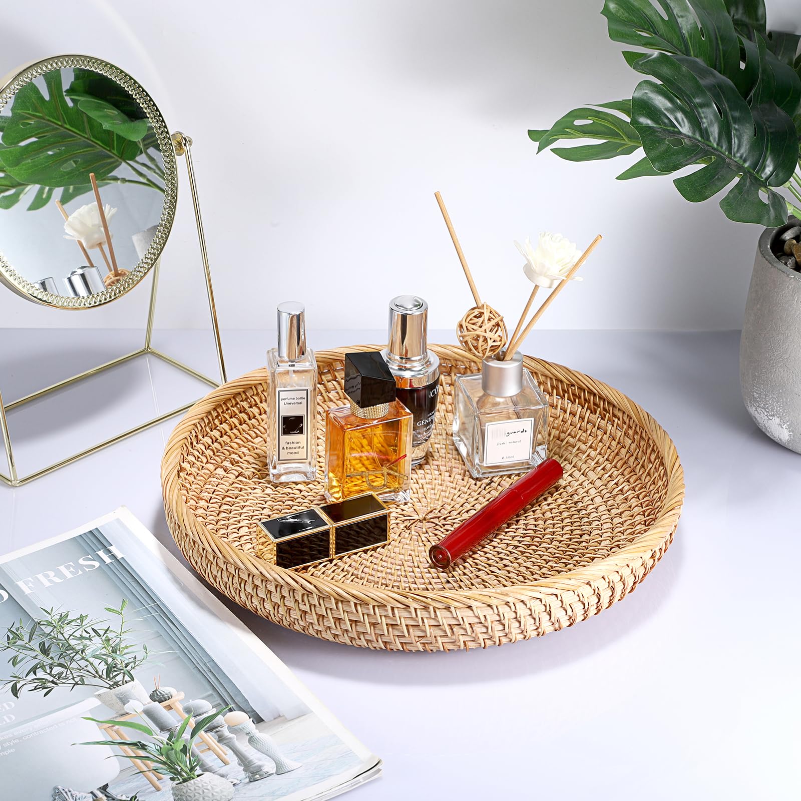 Hipiwe Round Key Basket Bowl for Entryway Table, 11.8" Large Rattan Basket Tray Decorative Ottoman Trays Centerpiece Tray for Coffee Table, Hand-Woven Fruit Basket Wicker Serving Tray