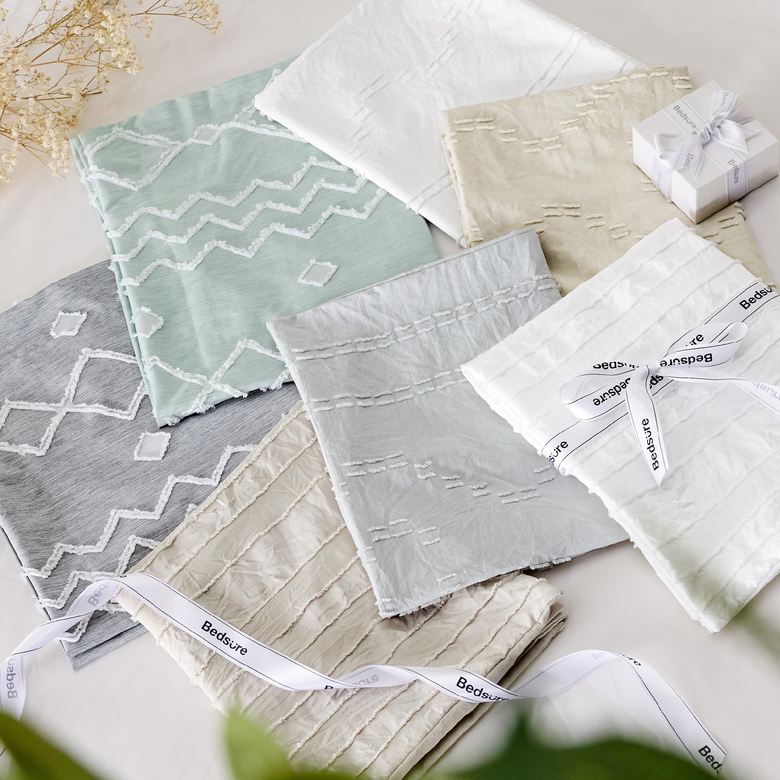 Bedsure Boho Comforter Set Queen - Bright White Tufted Bed Set, 3 Pieces Farmhouse Shabby Chic Embroidery Bedding, Striped Pattern Comforter for All Seasons