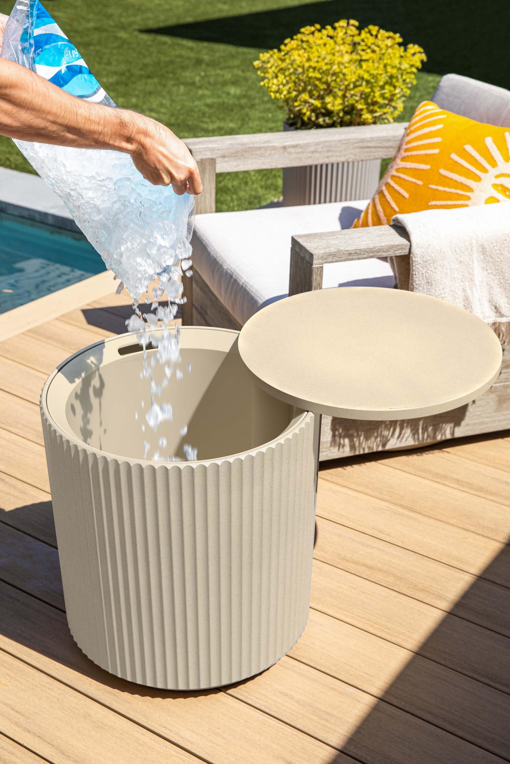 Veradek Cooler Side Table - 2 in 1 - Designed for use as Outdoor Side Table, Outdoor Patio Decor and Ice Chest
