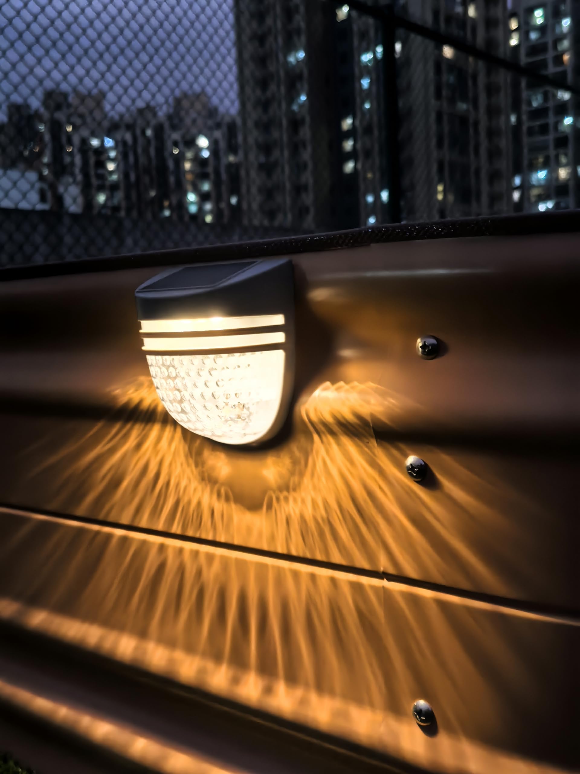 Vego garden Solar Garden Lights with Auto Sensors Magnetize Securely to Beds, IPX4 Waterproof Outdoor LED Light for Patio & Yard 8 Pack