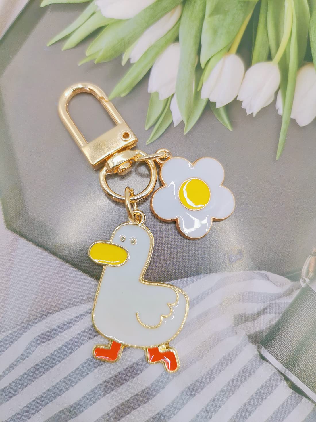 Meefisher 2 PCS Cute Keychain Kawaii Duck Aesthetic Key Ring Keychains Charm Accessories for Backpack U Disk Decor Bag, Birthdays, Jewelry gifts