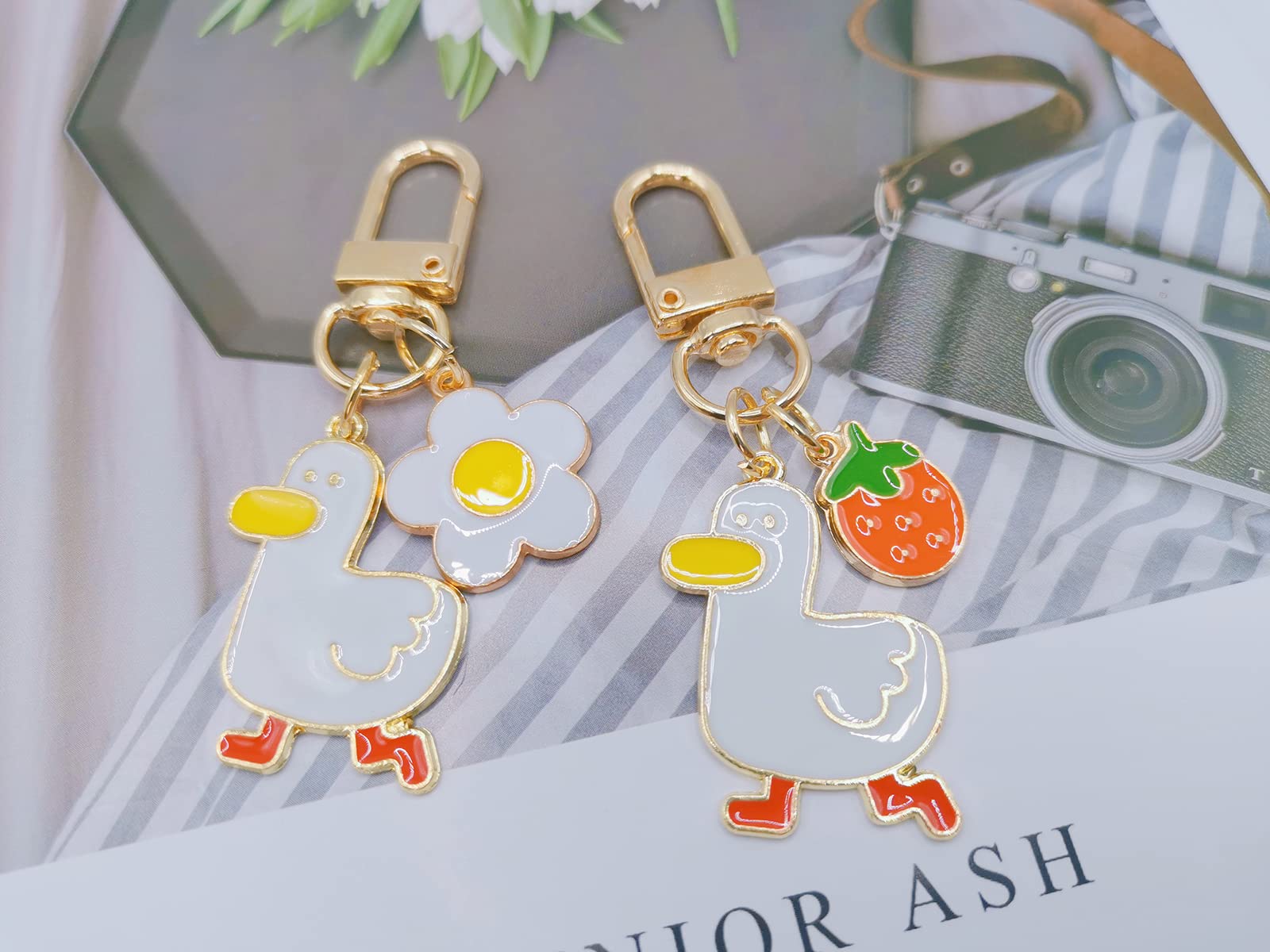 Meefisher 2 PCS Cute Keychain Kawaii Duck Aesthetic Key Ring Keychains Charm Accessories for Backpack U Disk Decor Bag, Birthdays, Jewelry gifts