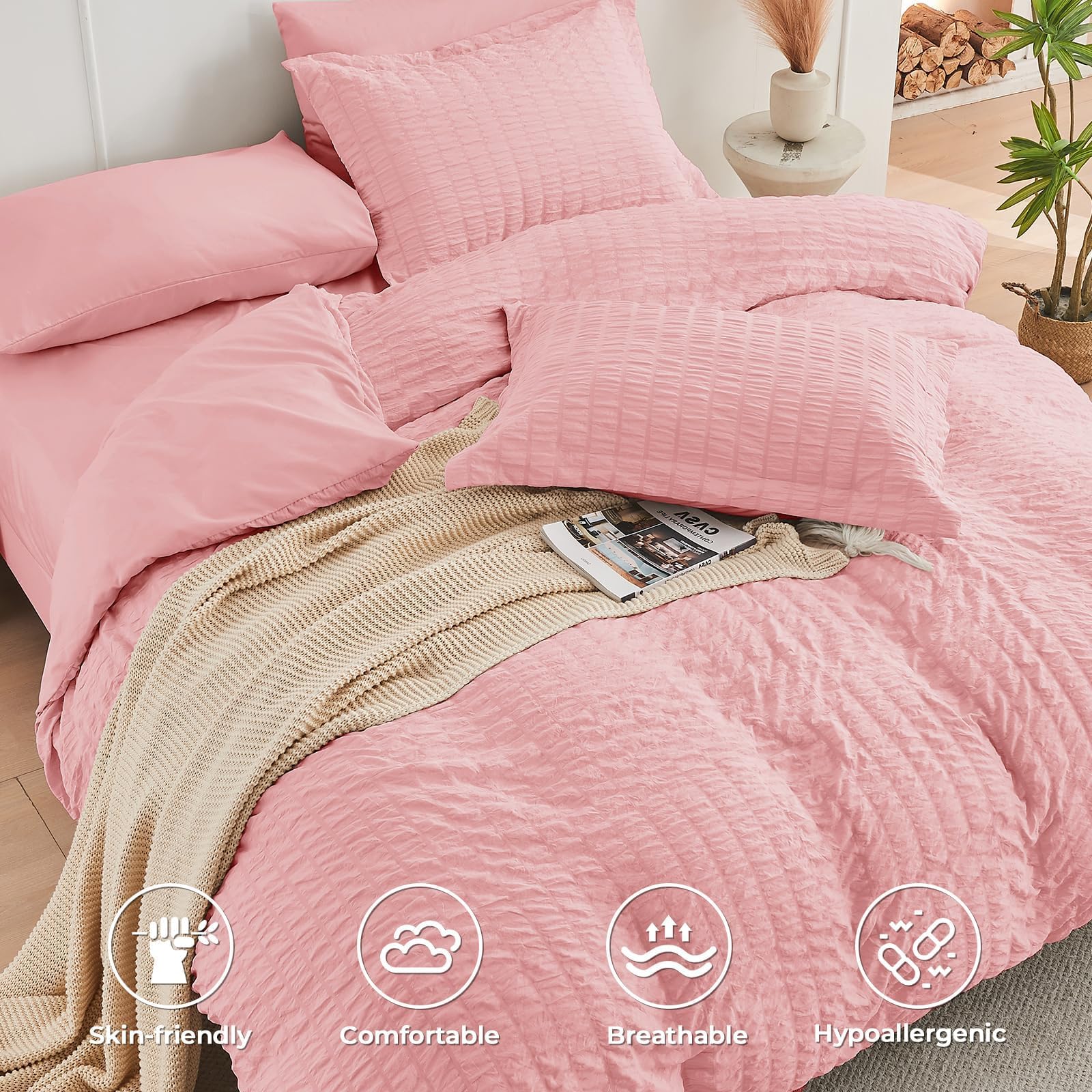 HYMOKEGE Pink Duvet Cover Queen Size, Ultra Soft 3-Piece Seersucker Duvet Cover Set with Zipper Closure, Soft Brushed Microfiber Bedding Set with 8 Corner Ties (90"x90", 2 Pillowshams)