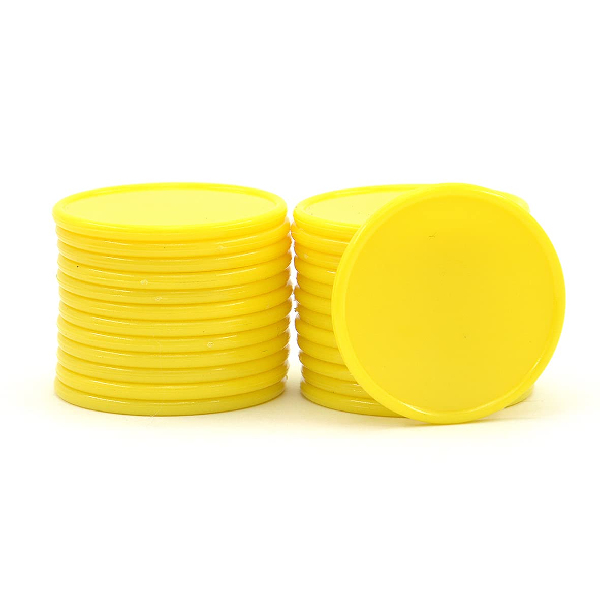 Qierlean 100 Pieces Counters Counting Chips Plastic Markers Multi Colors for Bingo Chips Game Tokens (Yellow)