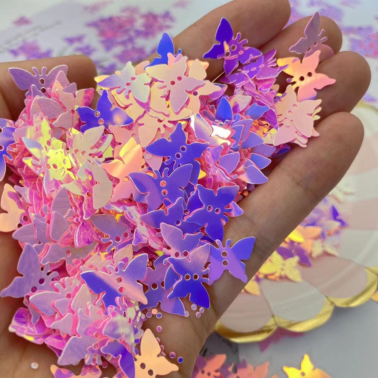800 Pieces Holographic Butterfly Party Glitter PVC Confetti for Handicrafts, Card DIY, Engagement Wedding Bridal Shower Birthday Valentines Party Decorations (Pink)