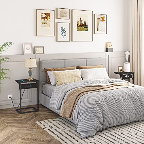 HOOBRO C Shaped End Table with Charging Station, Narrow Sofa Couch Side Table for Small Space, Industrial Bedside Table with Metal Frame for Living Room, Bedroom, Dorm, Black BB06USF01