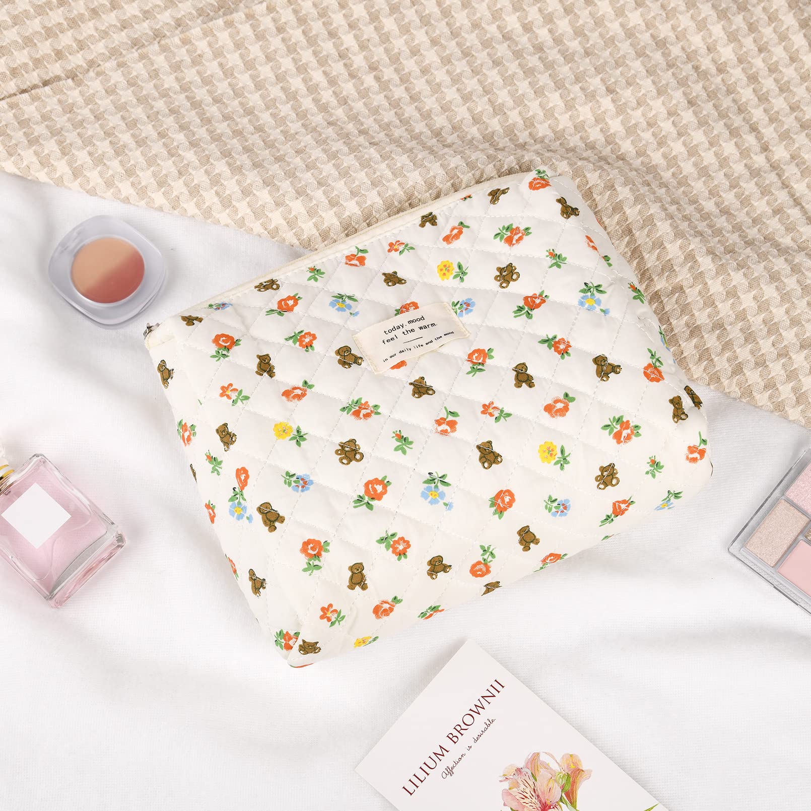 SOIDRAM Coquette Makeup Bag Coquette Aesthetic Cosmetic Bag Large Travel Makeup Organizer Cute Pouch Cotto Kawaii Toiletry Bag