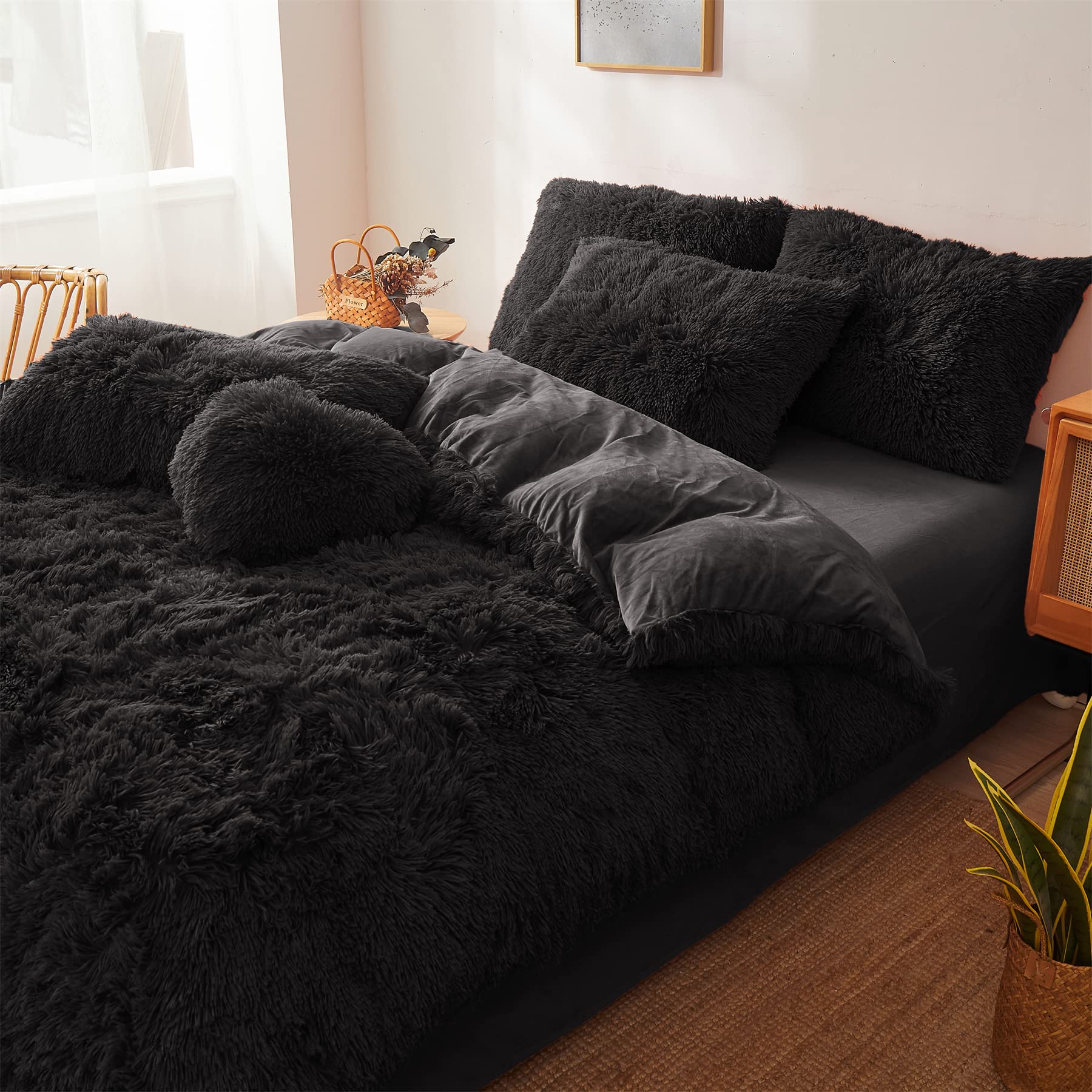 Furry Plush Pillow Covers, Ultra Soft Black Faux Fur, Decorative Bed Pillows, Zipper Closure, Set of 2 (Standard)