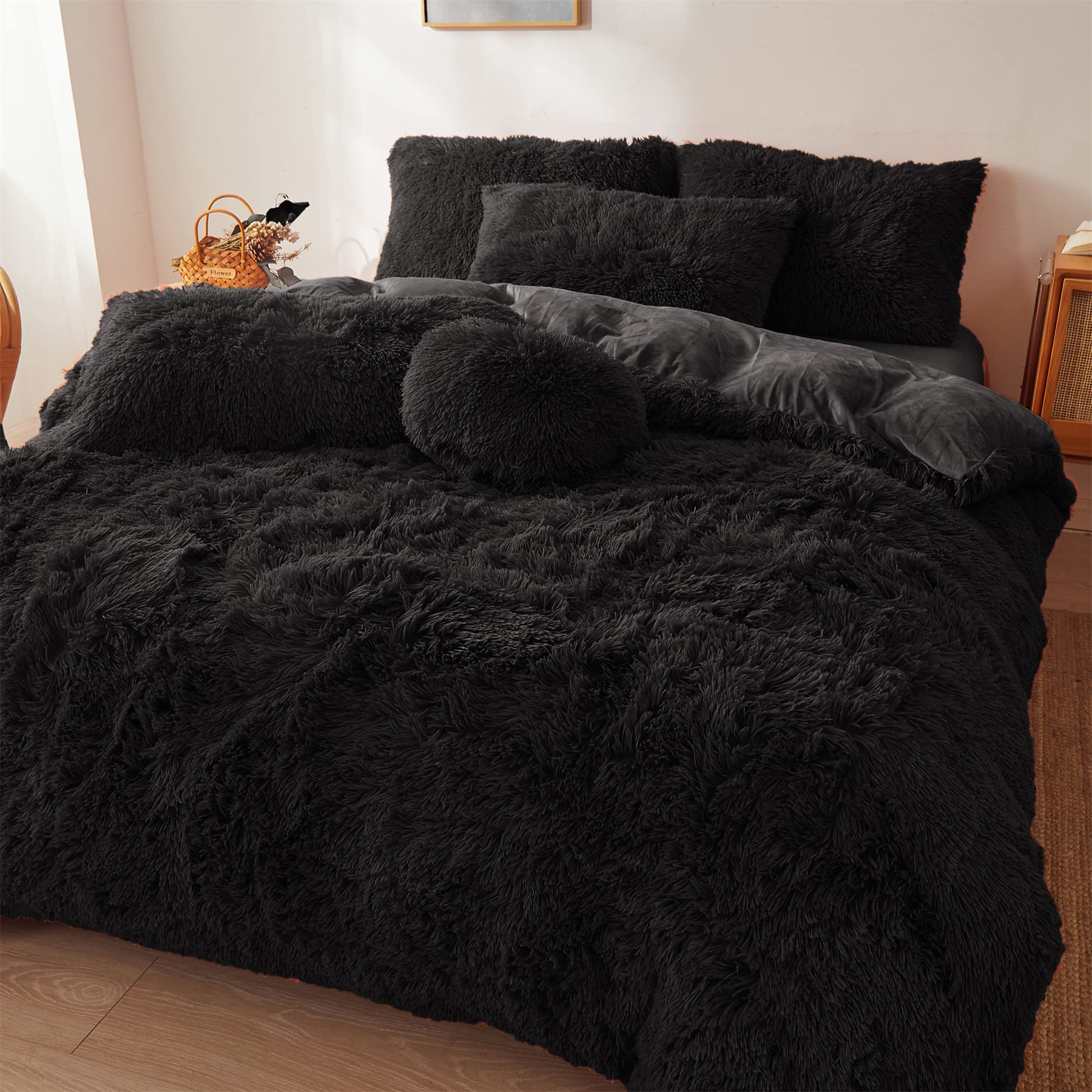 Furry Plush Pillow Covers, Ultra Soft Black Faux Fur, Decorative Bed Pillows, Zipper Closure, Set of 2 (Standard)