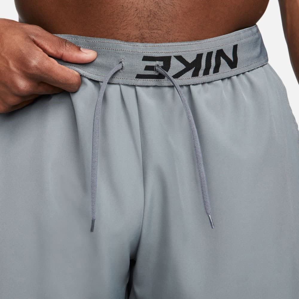 Nike Dri-FIT Men's 9" Woven Lightweight Training Shorts (US, Alpha, Large, Regular, Regular)