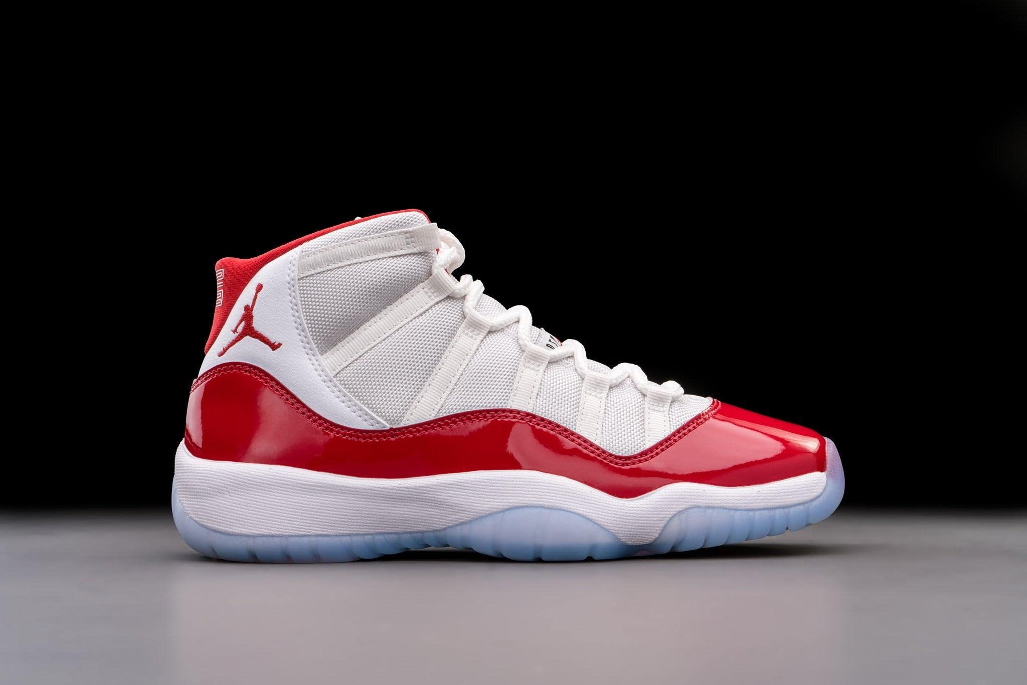 Jordan Youth Air 11 GS 378038 116 Cherry 2022 - Size 6.5Y