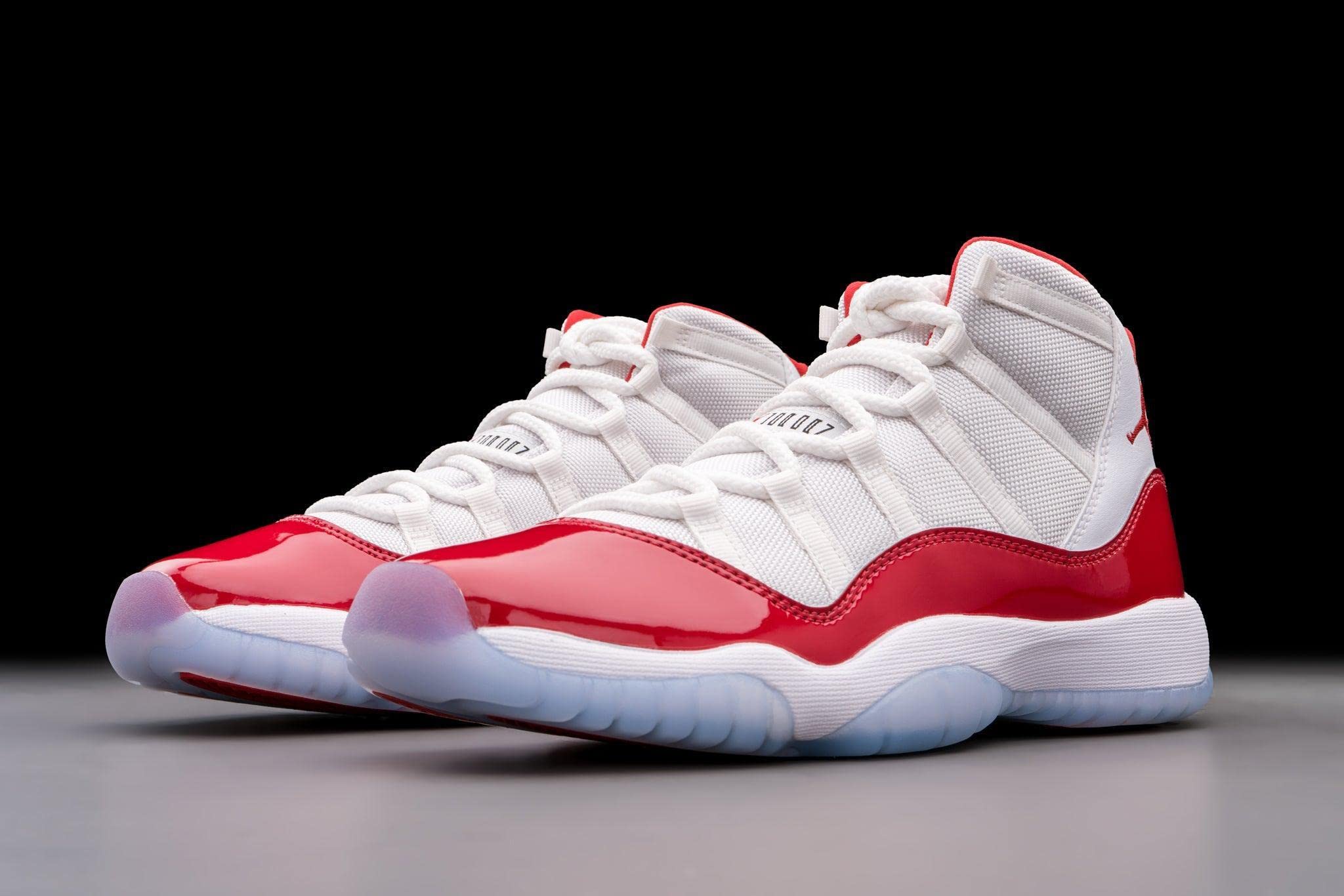 Jordan Youth Air 11 GS 378038 116 Cherry 2022 - Size 6.5Y